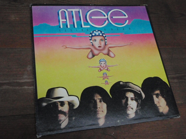 ATLEE. flying a head. | Hörviäine